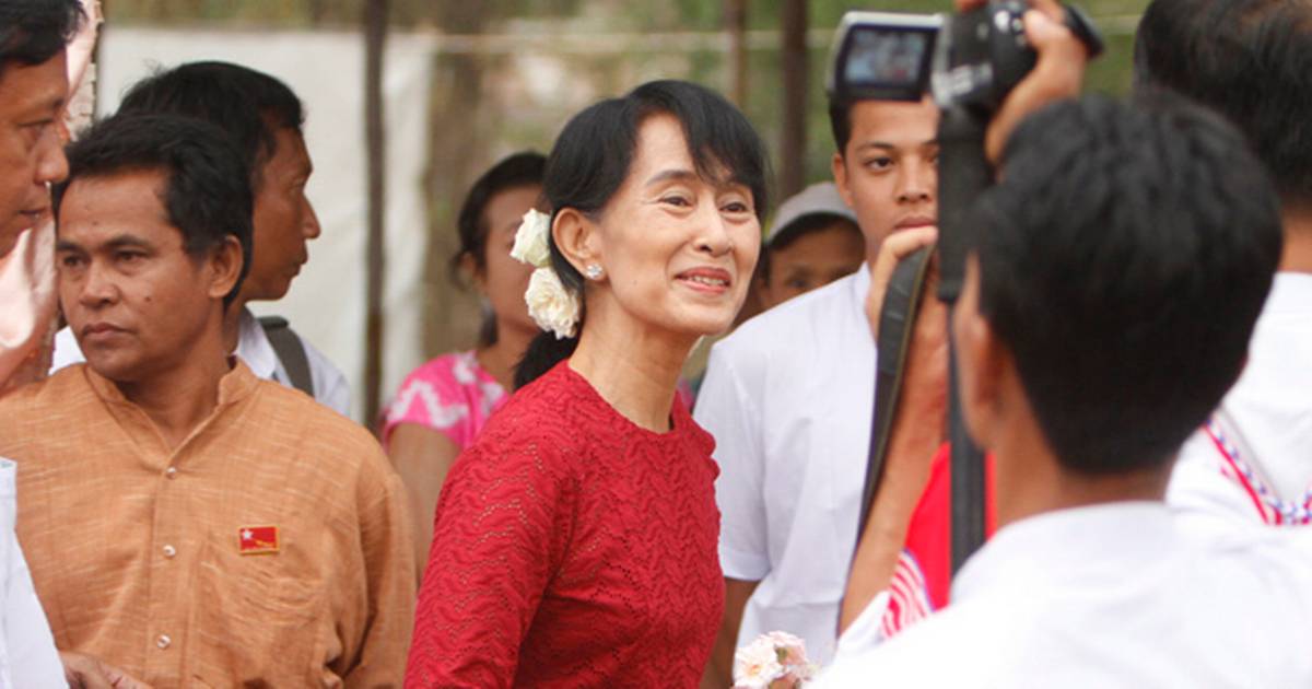Forslag: Beløn Myanmar for frit valg - Jyllands-Posten