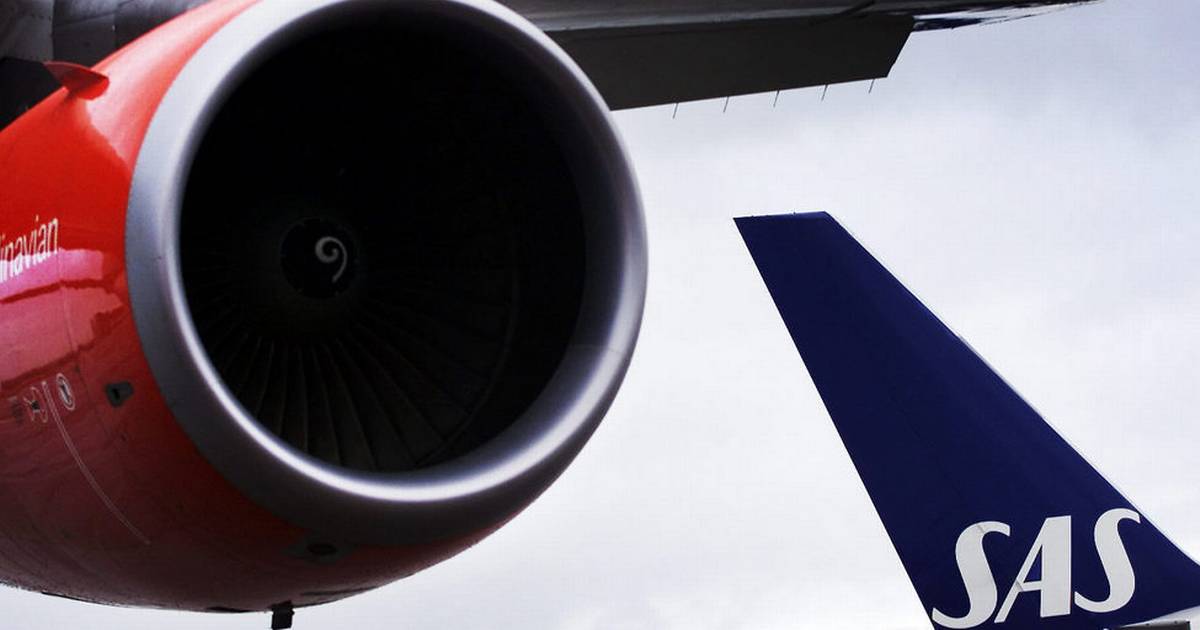 SAS-fly ramt af lyn - Jyllands-Posten