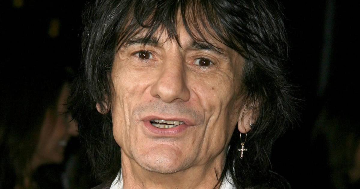 Ron Wood raser over ekskones auktionsplaner - Jyllands-Posten