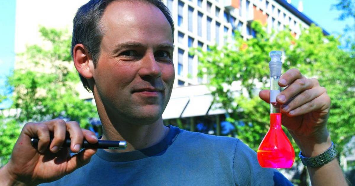 Kemiker bliver centerleder - Jyllands-Posten