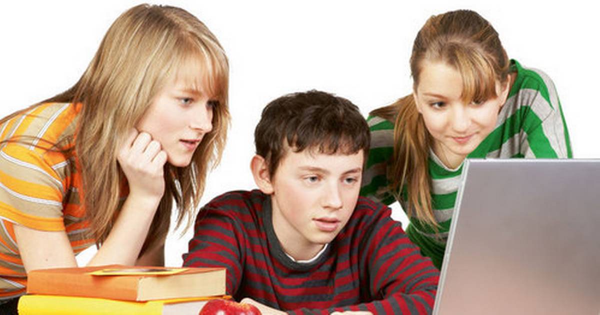 En skolecomputer må man have - Jyllands-Posten