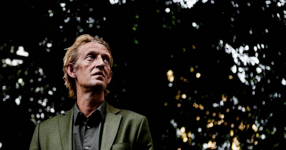 Han danser på parforholdet - Jyllands-Posten