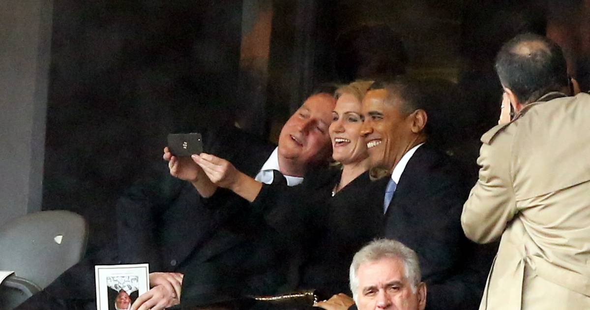 Thorning efter kritik: Selfie viser os som mennesker