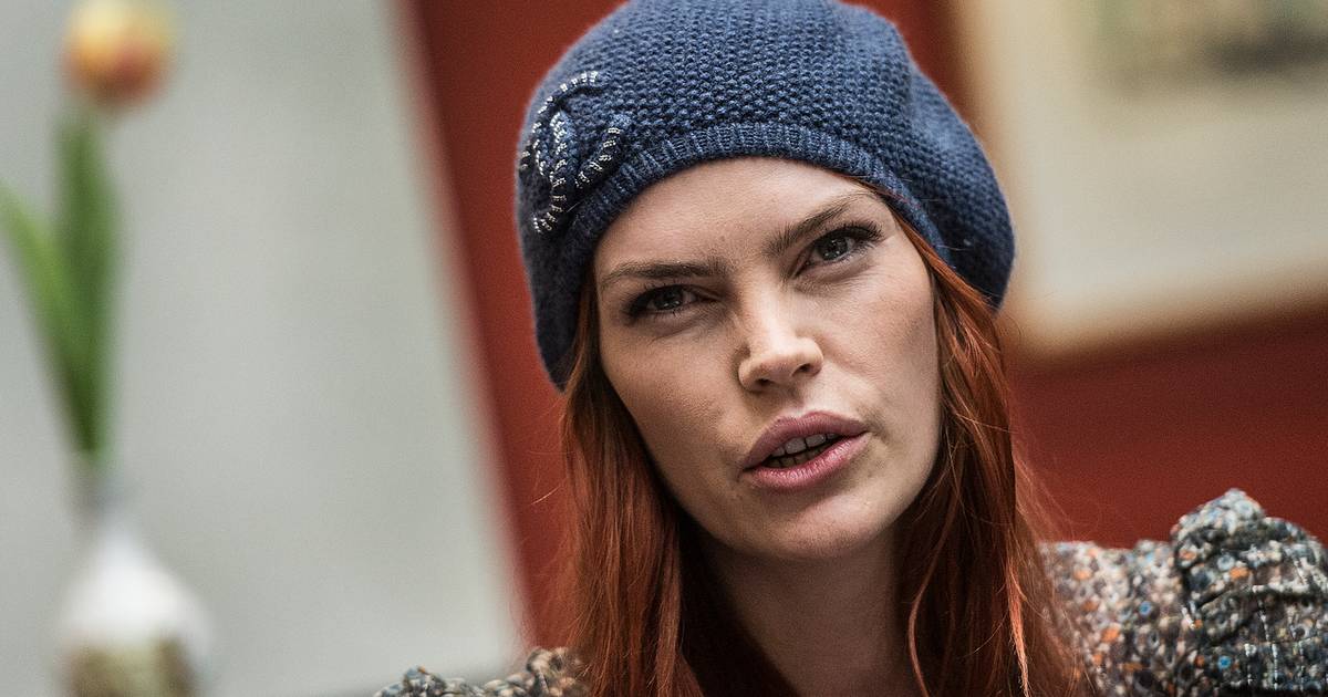 Topmodel debuterer som narkoman