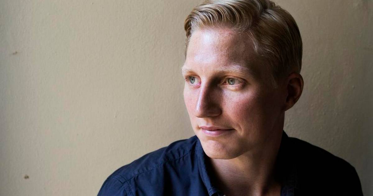 Fra poker i underdrenge til studerende på Harvard - Jyllands-Posten