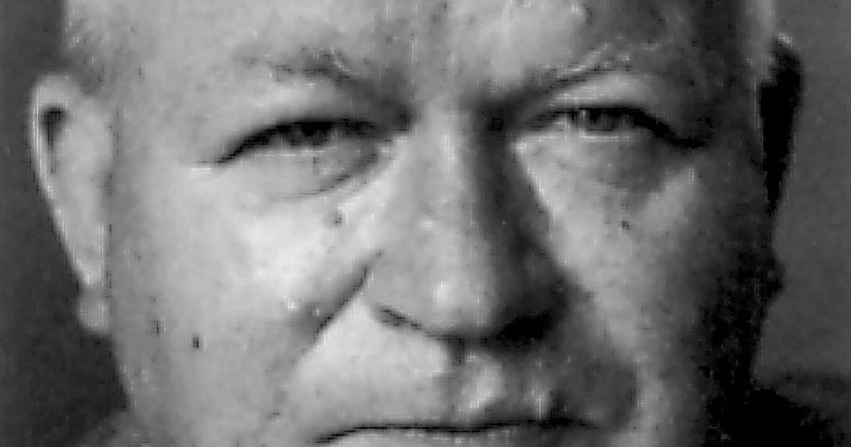 Den gamle jagerpilot roses til skyerne - Jyllands-Posten