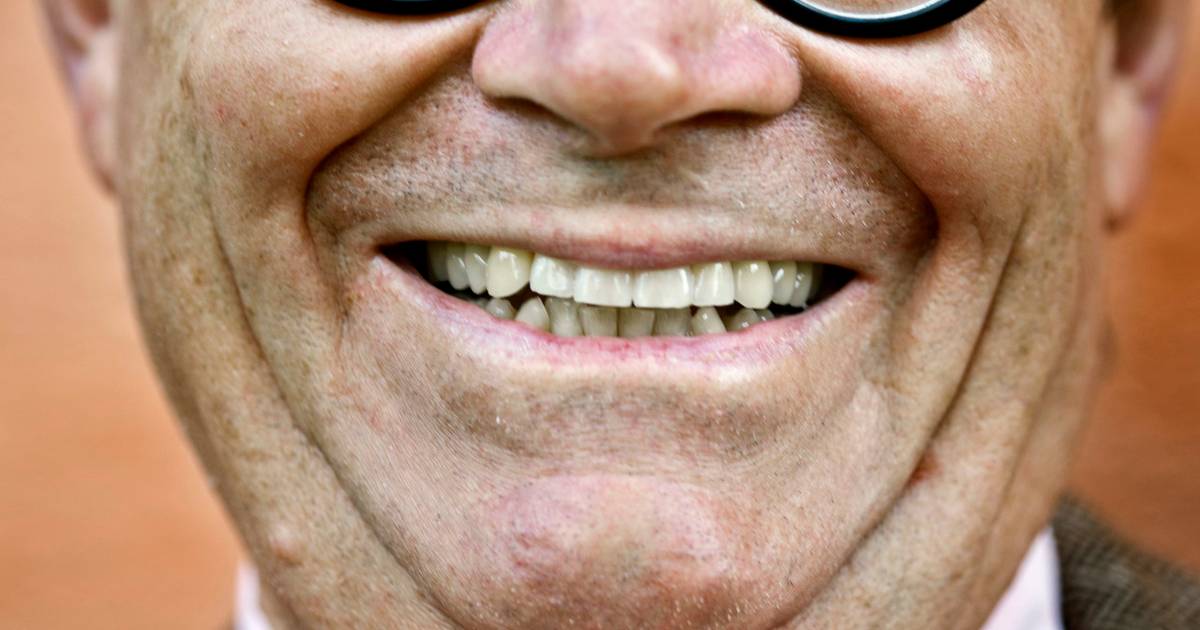 Han gør sure gamle mænd glade - Jyllands-Posten