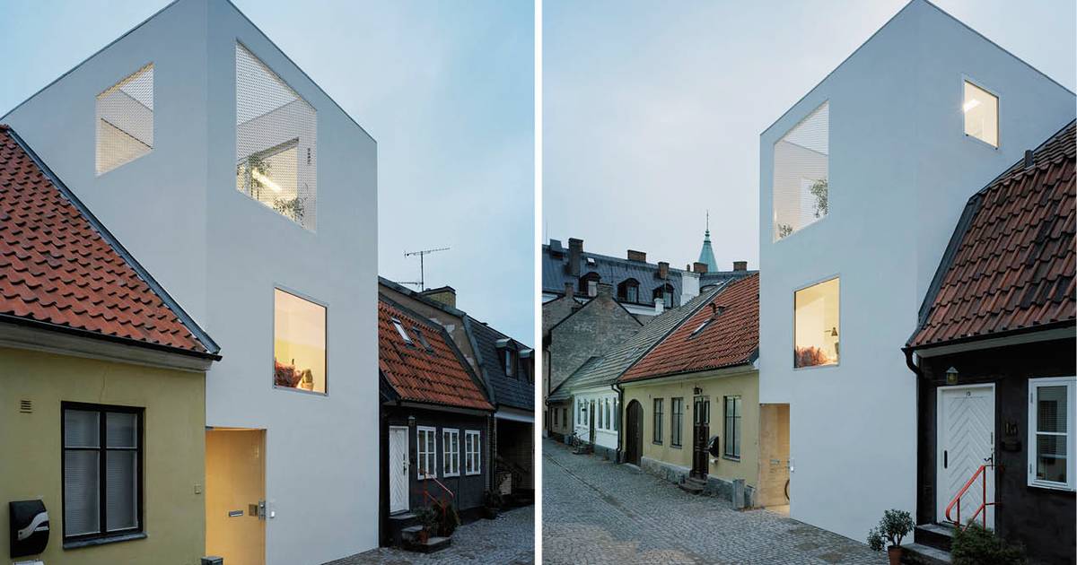 Strømlinet byhus midt i gammel bydel - Jyllands-Posten