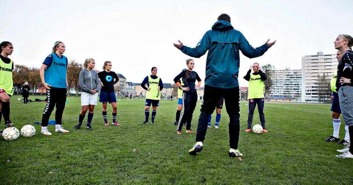 »Man kan ikke bare råbe ad dem« - Jyllands-Posten