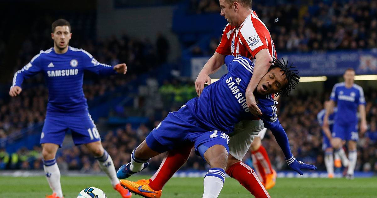 Chelsea overvandt drømmescoring og slog Stoke - Jyllands-Posten