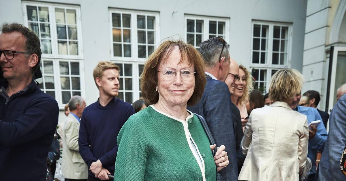 Førstedamen på radio og tv - Jyllands-Posten